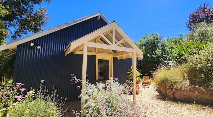 Bluey's Hideout - Castlemaine