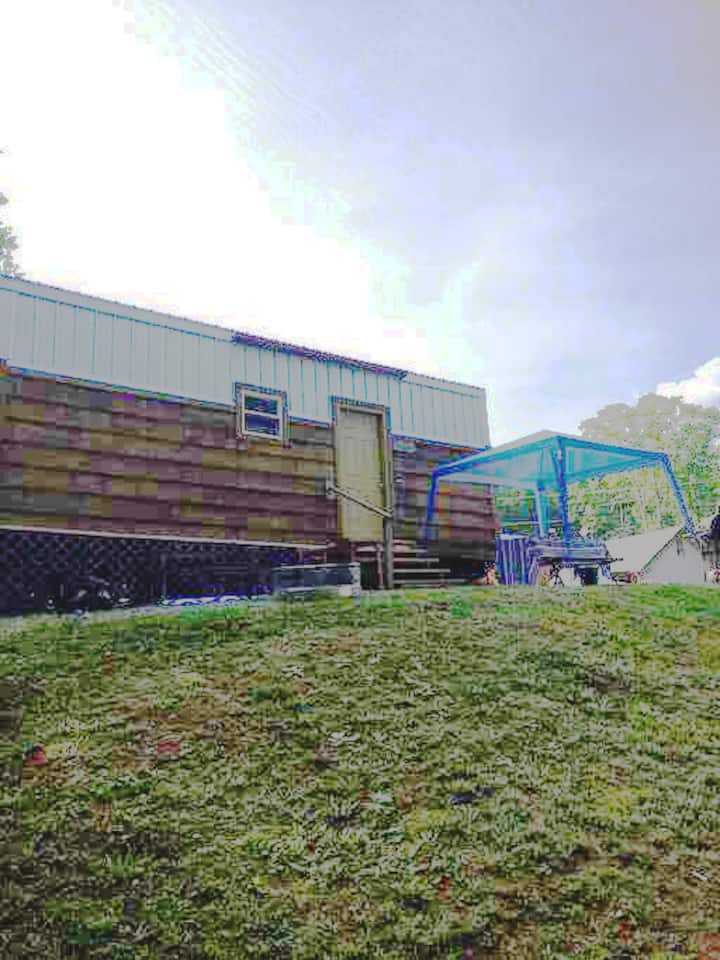 Rocky Top Tiny House @ Watts Bar - Watts Bar Lake, TN