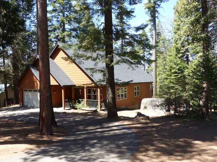 Natal Granite Retreat For Families & Groups - Shaver Lake, CA