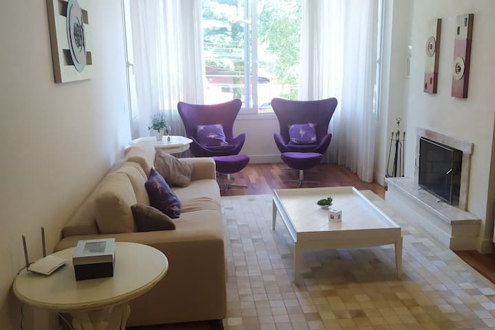 Lindo Apartamento Com óTima Localização Em Gramado - Gramado