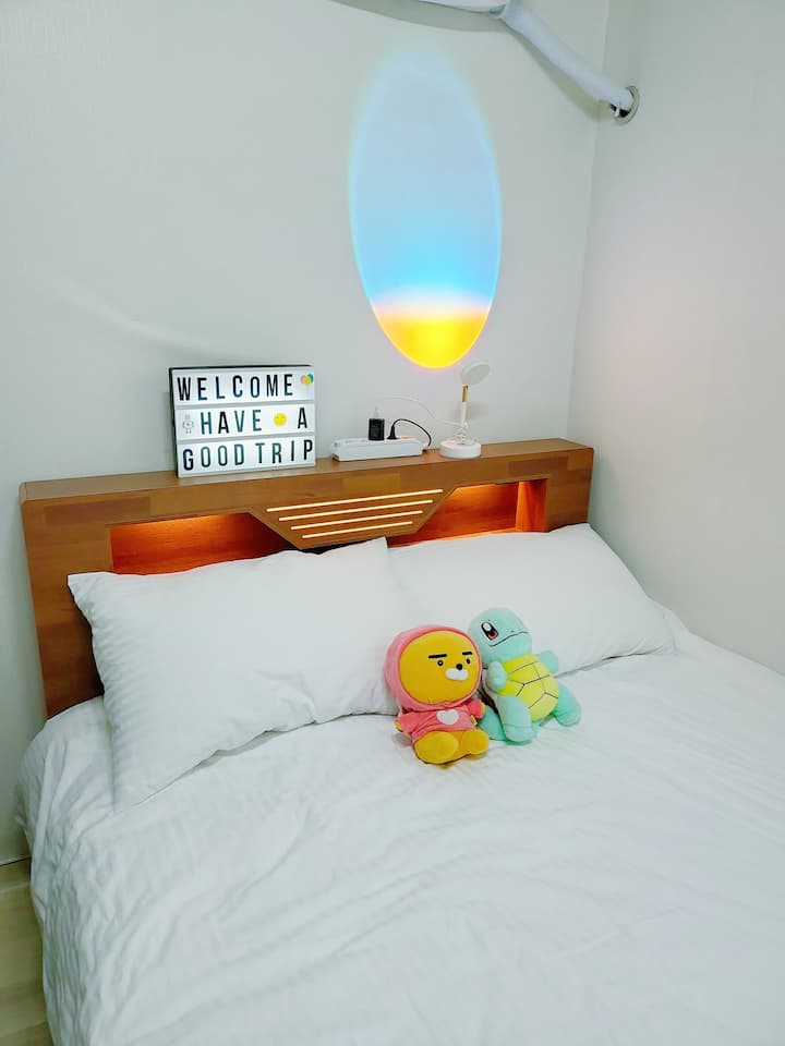 [Hongdae Red Bricks House 103] - Seoul