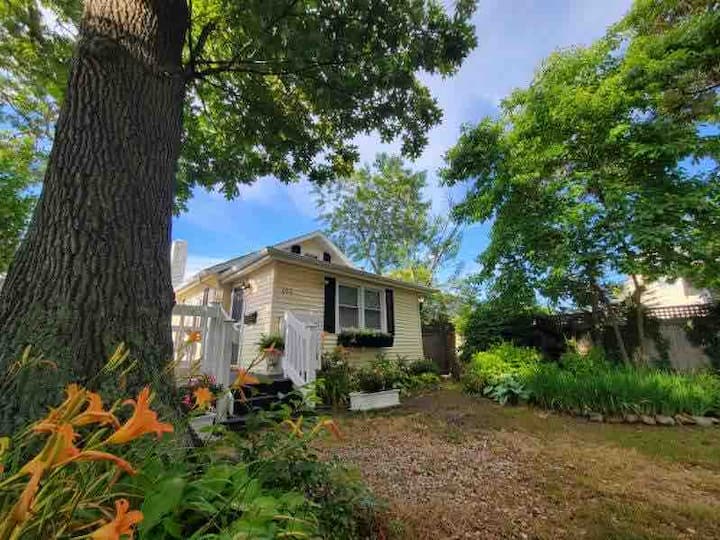 The Cottage On Essex - Belmar, NJ