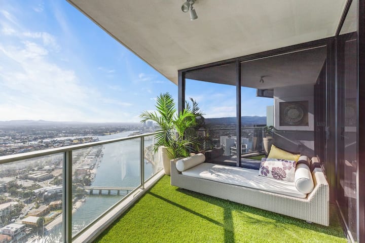Circle On Cavill 38th Floor Spa And Views Galore! - Gold Coast