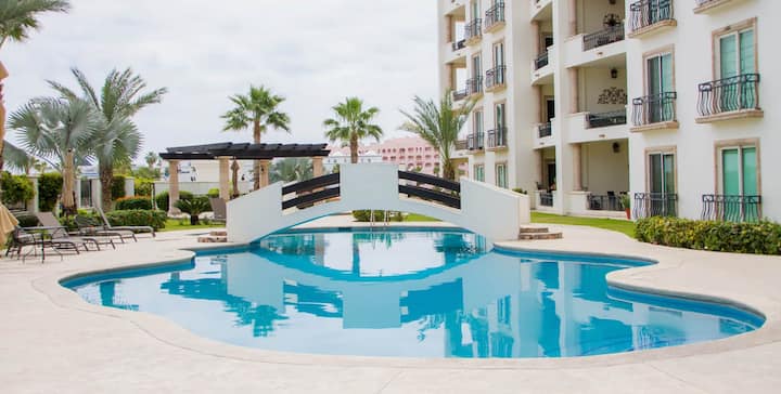 Best Location In Cabo, Near To The Beach And Rest. - Cabo San Lucas