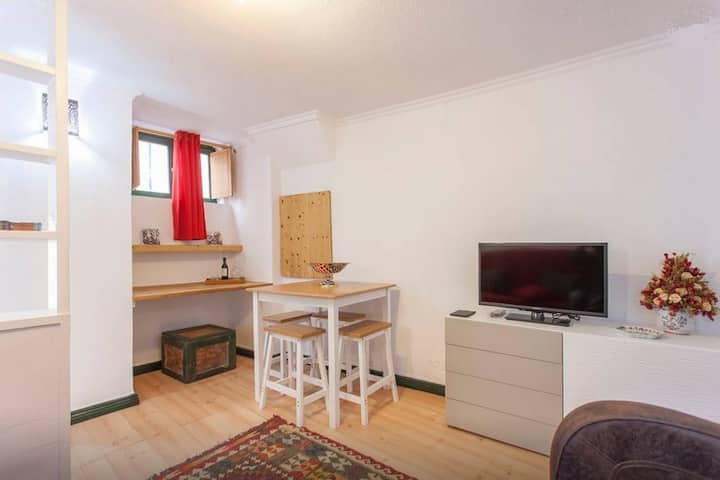 Allfama In Lisbon - Lisboa