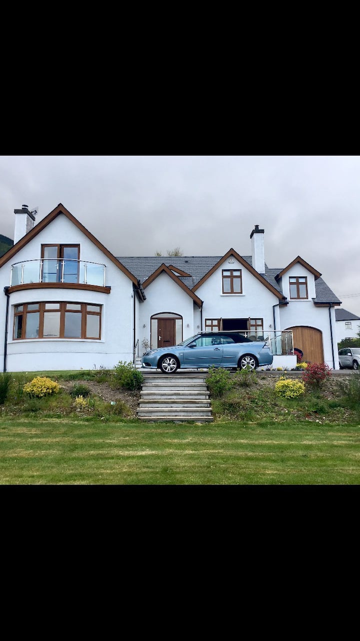 5 Star Family Home With Easy Beach Access - Carlingford