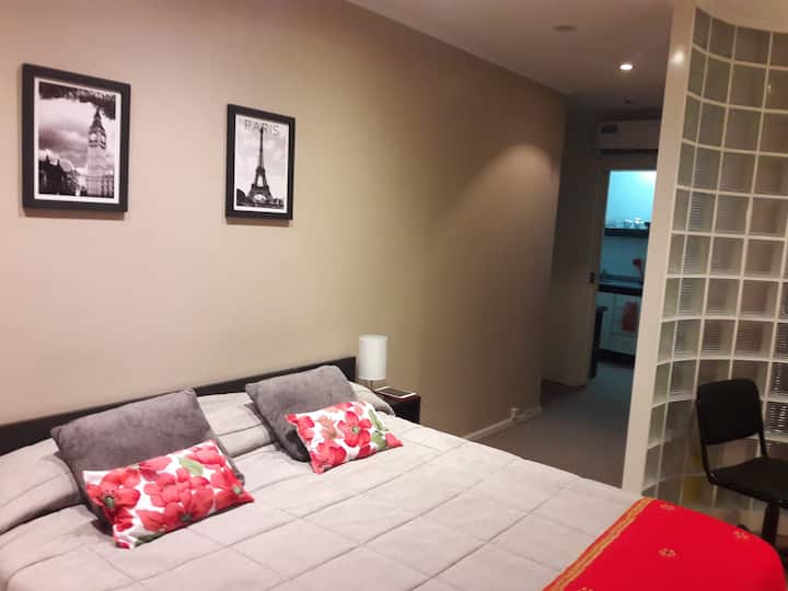 Cozy And Quiet Downtown Ba Suite. - Buenos Aires