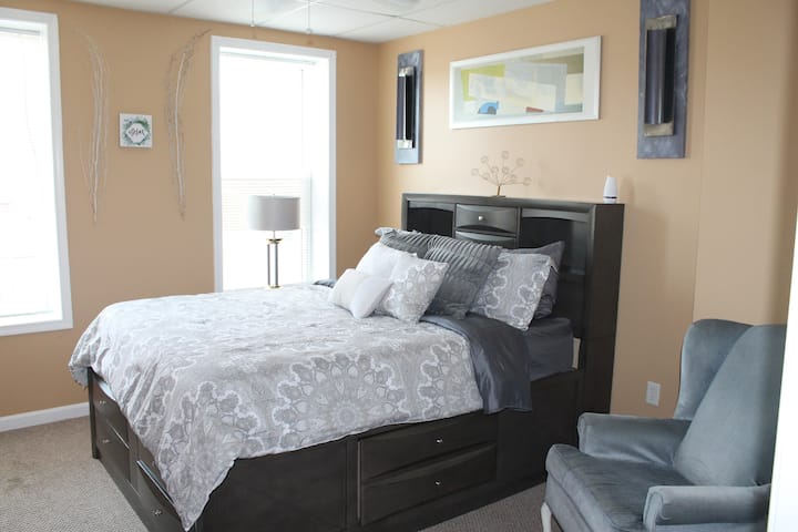 Center City Tranquility - 1br Smart Home - Old Forge, PA