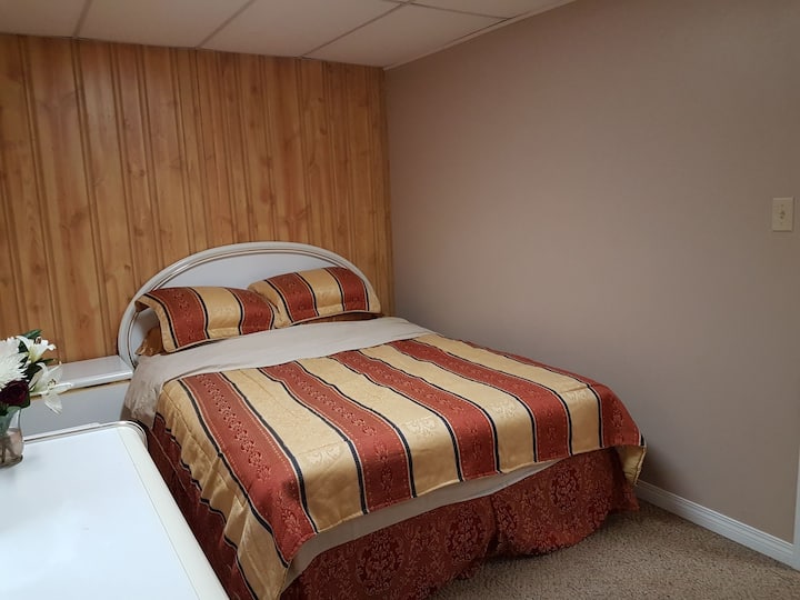 Up To 40% Off Br #1, Ne Edmonton Quiet Cul De Sac. - Fort Saskatchewan