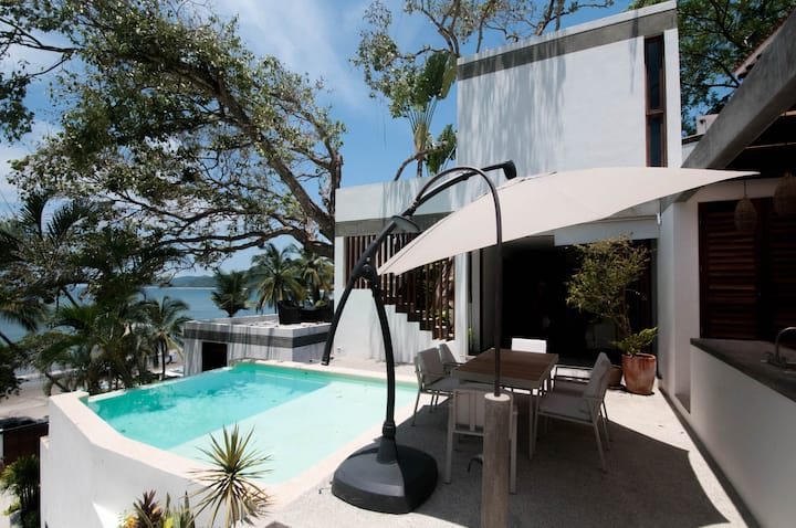 Casa Linda Theresia- Sayulita Beach Front - Sayulita