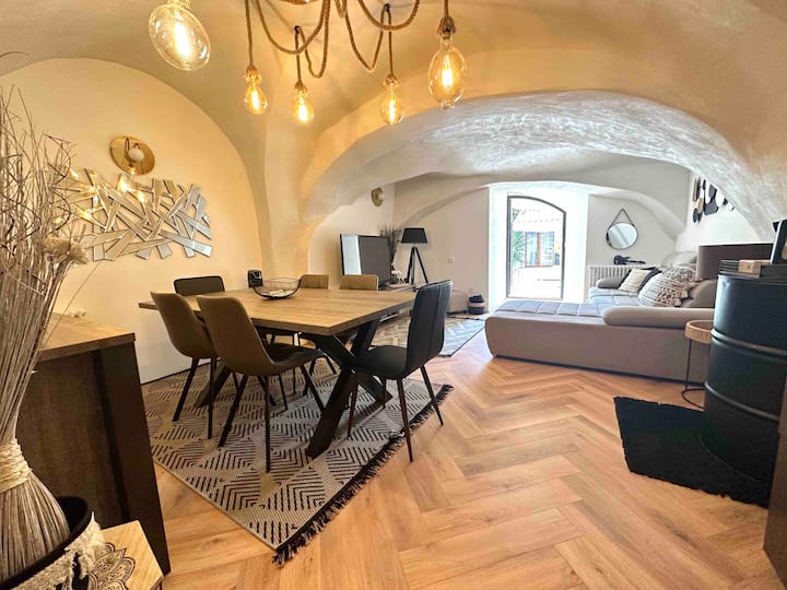 "La Finca" Atypique Avec Piscine En Centre Ville - Le Beausset