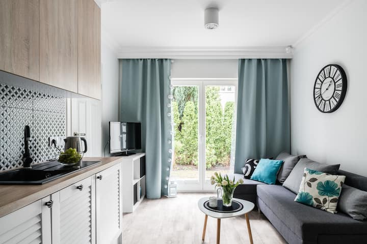 Intimate Ap With Garden 3 Minutes From The Beach - Sopot