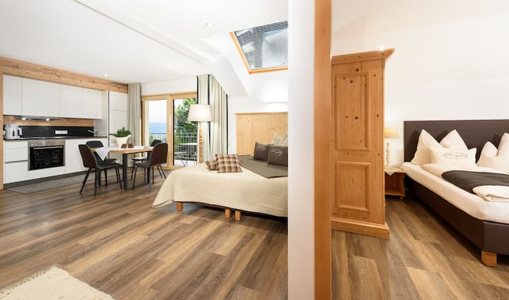 In Der Stadt Und Doch Im Grünen "Felsgeschichten" - Innsbruck