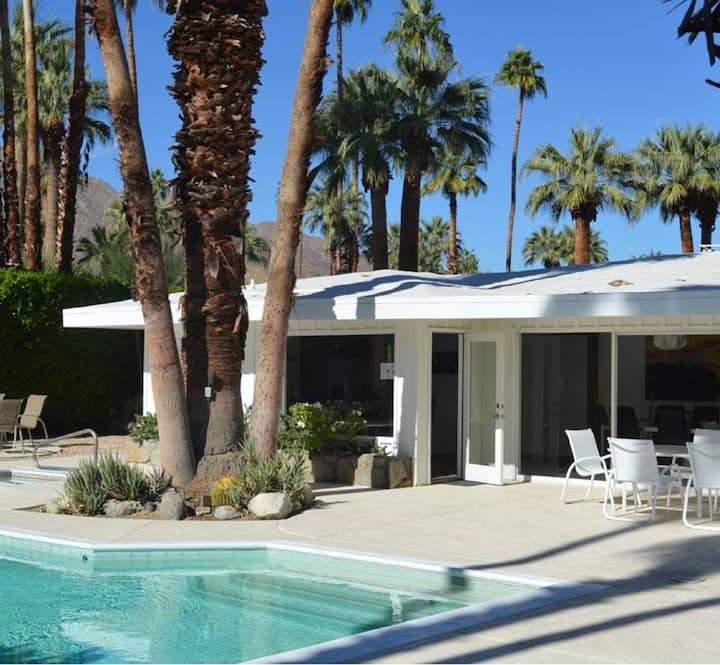 Pozo Profundo. Ein Mid-century Classic Mit Bergblick Und Pool Und Spa - Palm Springs, CA