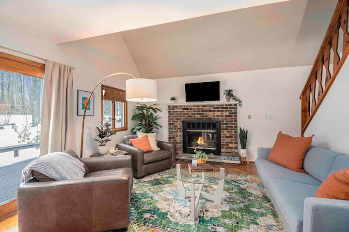 Cozy Chalet W/fireplace! Dog Friendly. Wooded Lot! - South Higgins Lake State Park, Roscommon