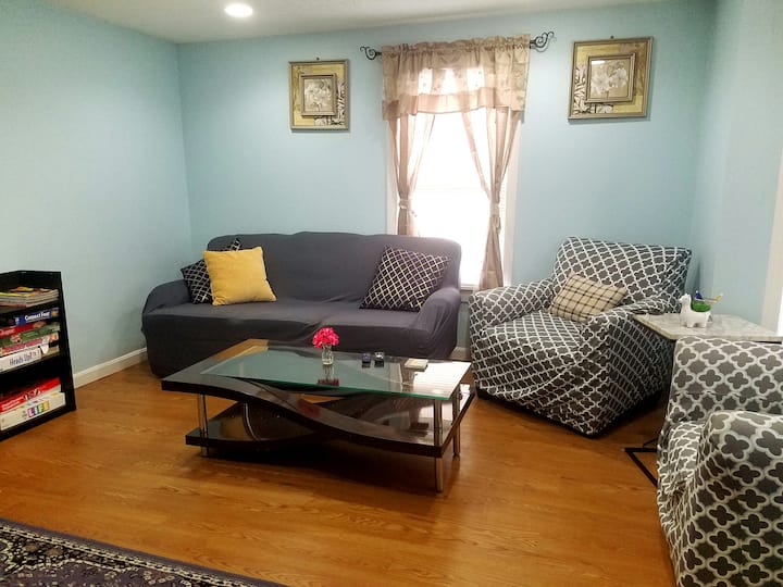 ◈Lowell◈①parking⋆crosspointkronos⋆shoppingplaza - Chelmsford, MA