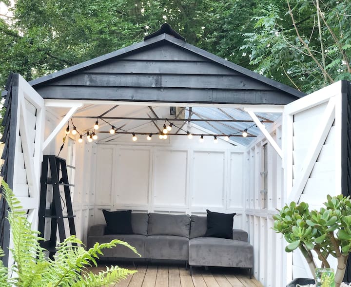 Two Exclusive Self Contained And Private Cabins - Lewes Castle & Museum