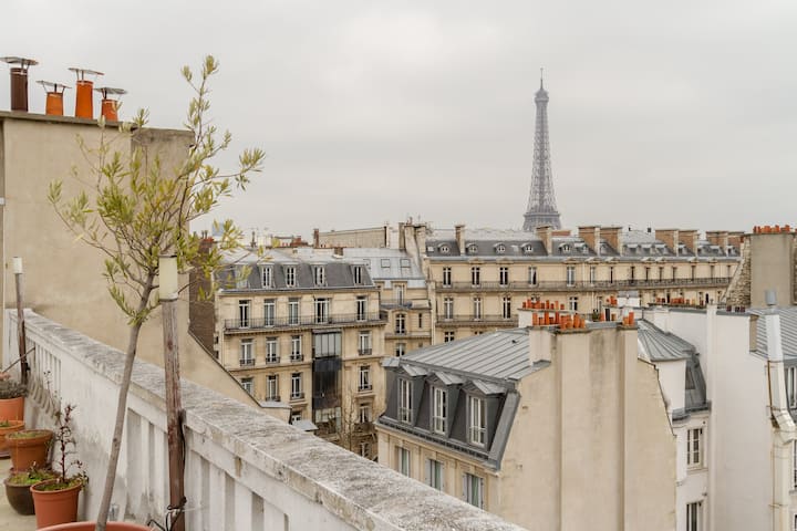Eiffel Tower View, Family Penthouse - Paris