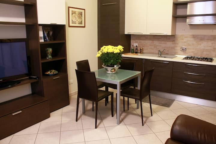 Moderno Appartamento In Centro - Tiro Bo - Bologna