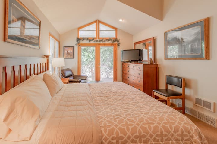 Riverfront 2 Bedroom + Loft Condo - 에스테스 파크