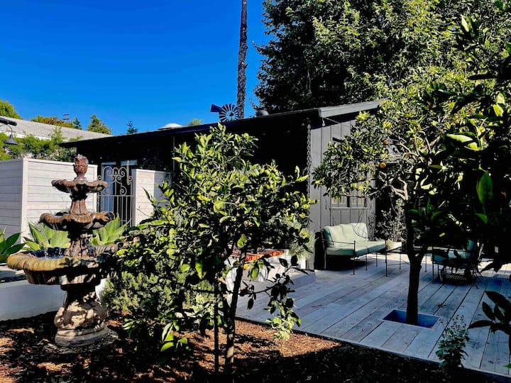 Garden Cottage By The Sea - Encinitas, CA