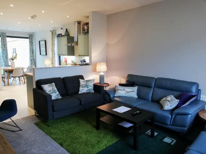Luxury Portstewart Seaside Home - Explore Causeway - 卡斯爾羅克