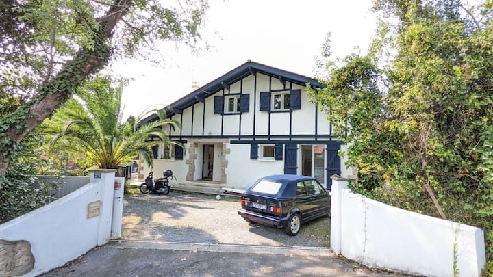 Maison Basque Guethary, 10 Couchages, Plage à Pied - Guéthary