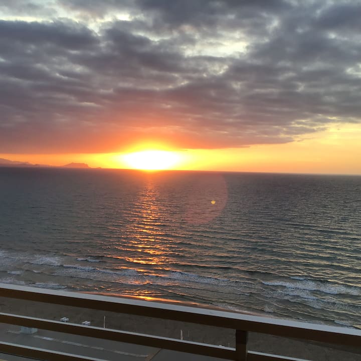 Vistas Inmejorables Con La Arena A Tus Pies - Alicante