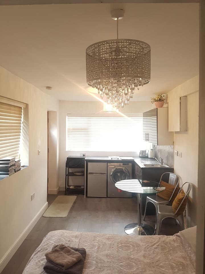 Small Studio Near Milton Park, Culham & Abingdon - Didcot