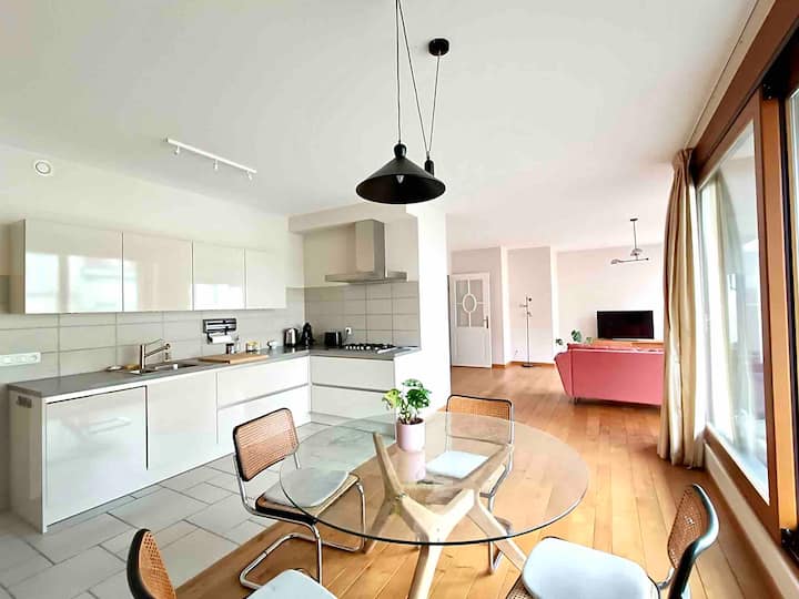 Lovely 2 Bedroom Apartment W/parking Antwerp Zuid - Province d'Anvers
