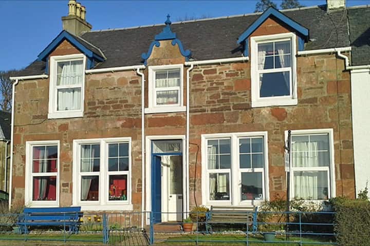 Ivybank,  Lamlash, Isle Of Arran
Self-catering - Isle of Arran