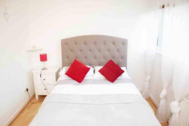 Lovely Quiet Double Room  Ideal For Edin Airport. - Queensferry