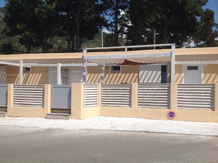 Appartement Bord De Mer Pieds Quasi Dans L'eau! - Bormes-les-Mimosas