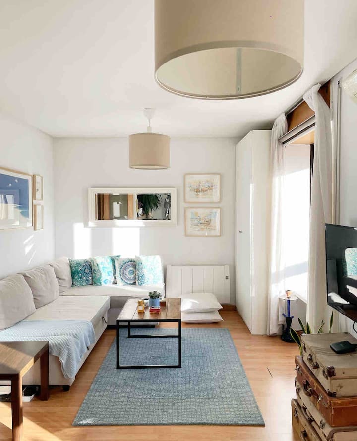 Private Room In The Vibrant Center Of Madrid - Madrid