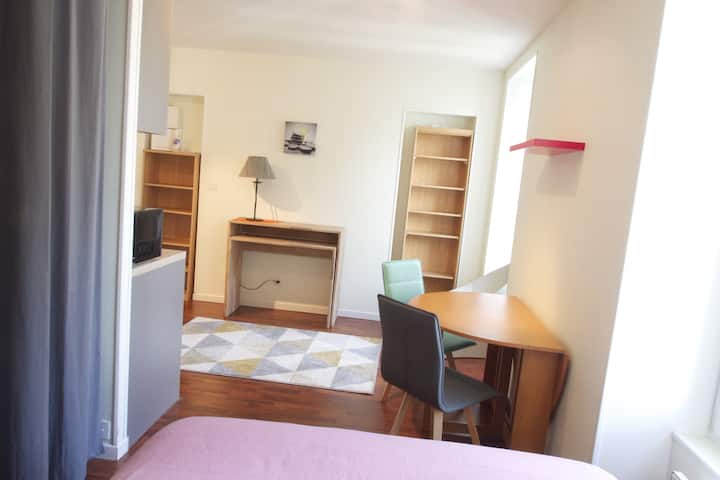 Joli Studio Dans Le Centre Ville De Vannes - Séné