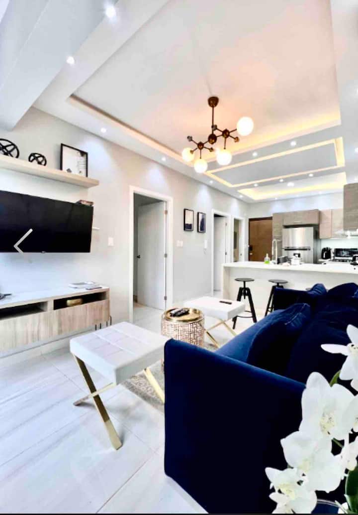 Beautiful Apt, Pool,big Terrace Gym Wifi, Ac,city - Santo Domingo