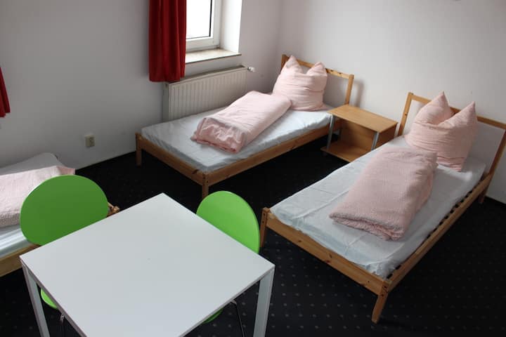 Apartment One Leipzig Dreibettzimmer ( 2 ) - Leipzig