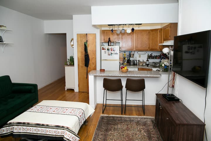 Large Comfortable 2bd Washer&dryer - New York City