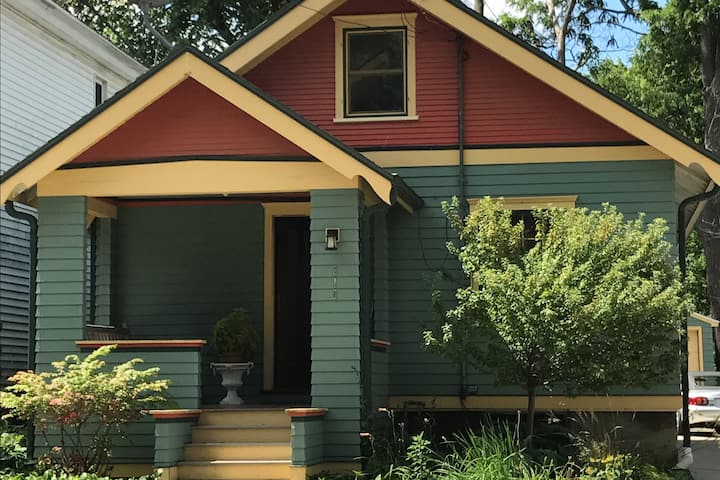 Livingston Bungalow - Madison, WI