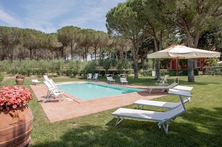 Sea,pool,nature: Your Escape At Tenuta In Tuscany - Cecina