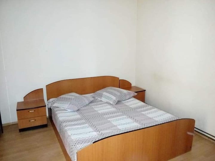 Classic, Warm & Cosy 4 Bedroom House - Constanța