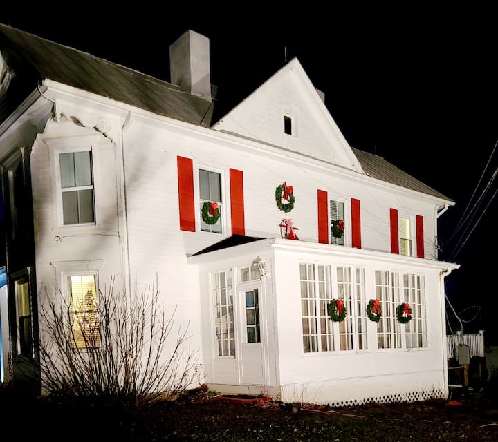 4 Min To 81 Families Welcome Entire Floor Near Vt - Virginia