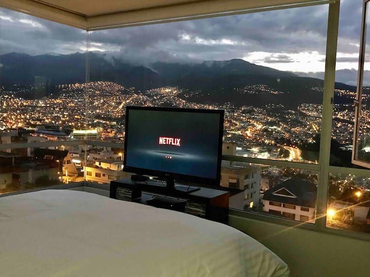 Apartment With Beautiful View In Quito - Ecuador