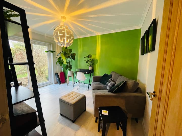 Garden Suite In Countryside & Near City - Drymen