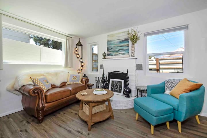 The Rabbit Hole “Boho”
Getaway/ Mountain View’s - Colorado Springs, CO