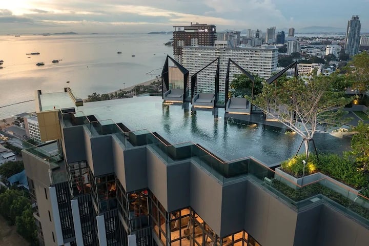 #5芭提雅市中心无边泳池海景公寓 海景豪华公寓 The Base 2期 The Edge - Pattaya City