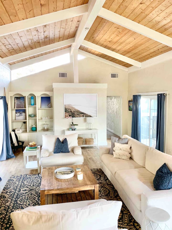 Beacon's Beach Retreat - 엔시니터스