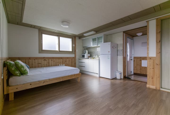 서귀포 라벤더 하우스(Lavender House)펜션 - 범섬(1층) - South Korea