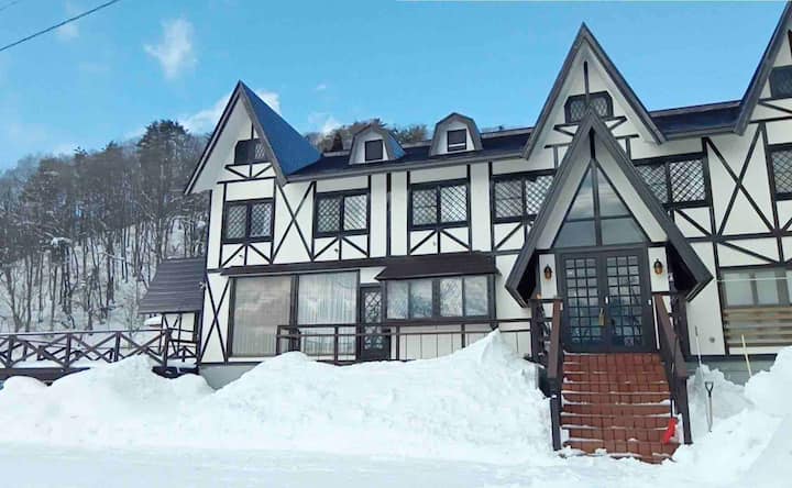 ~野尻湖の絶景を満喫!サウナ付き大型別荘~ - 妙高市