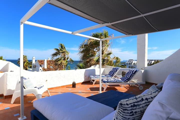 Precioso Chalet A Pie De Playa, Estepona,málaga - Estepona